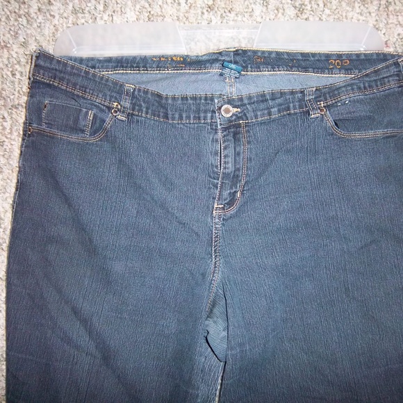Avenue | Jeans | Avenue Petite Jeans | Poshmark